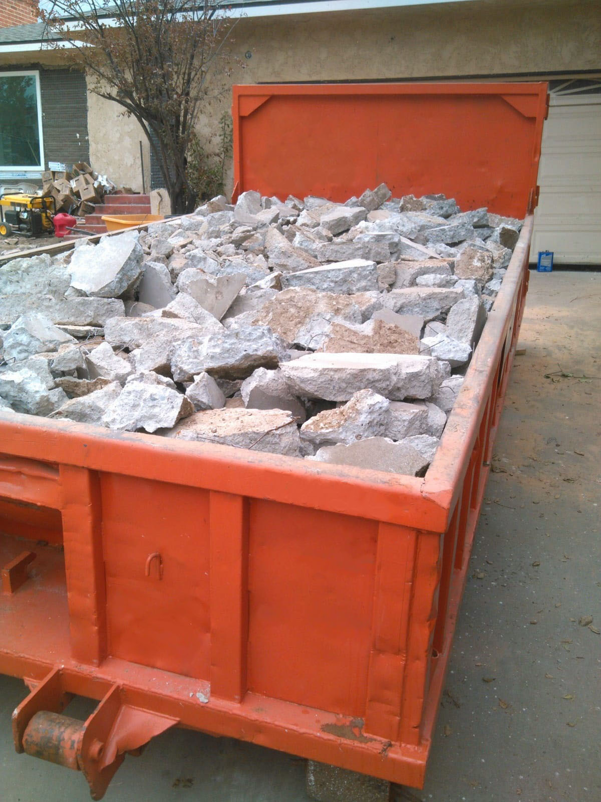 10 Yard Dumpster Rentals in Los Angeles, CA | 10 Yard Dumpsters for ...